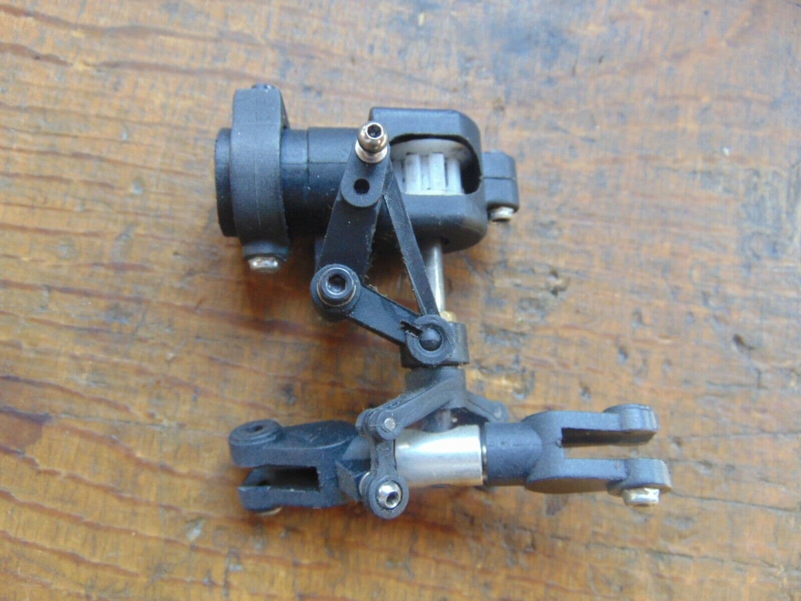 CENTURY SWIFT TAIL ROTOR GEARBOX ASSEMBLY – RCHeliTrader