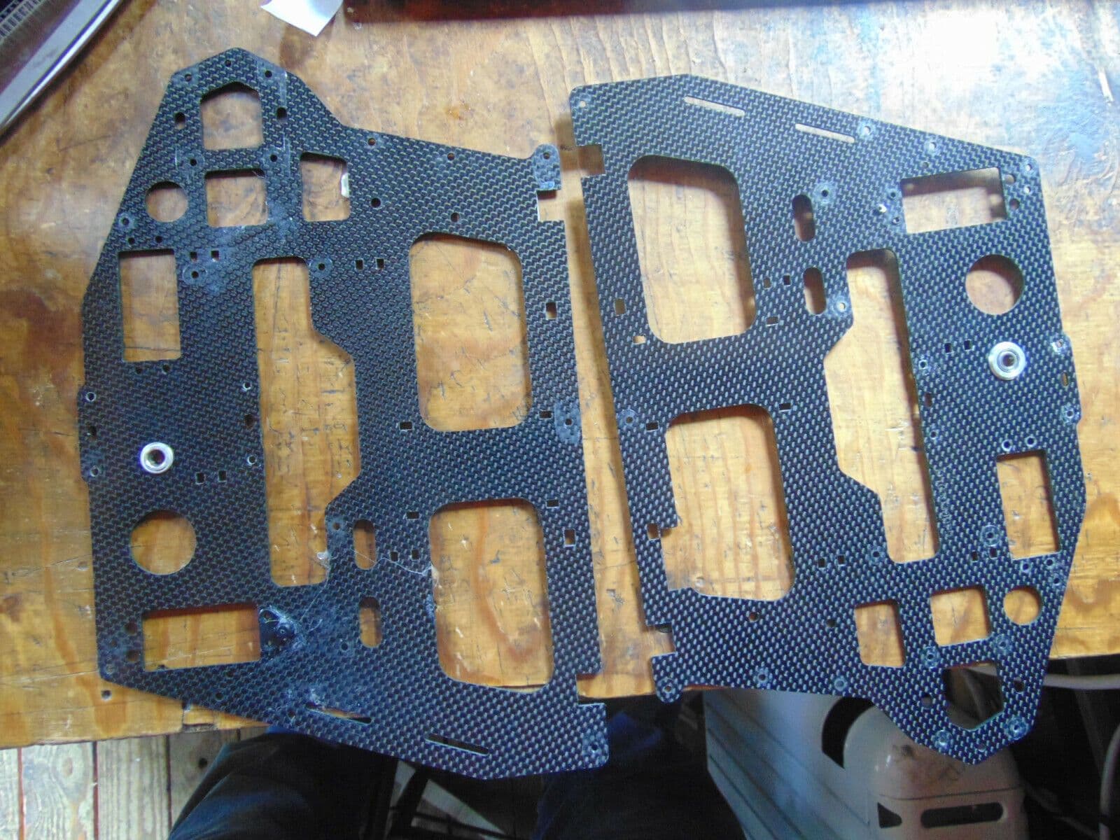 ALIGN TREX 600E CARBON FIBRE MAIN FRAME SIDES (C) – RCHeliTrader