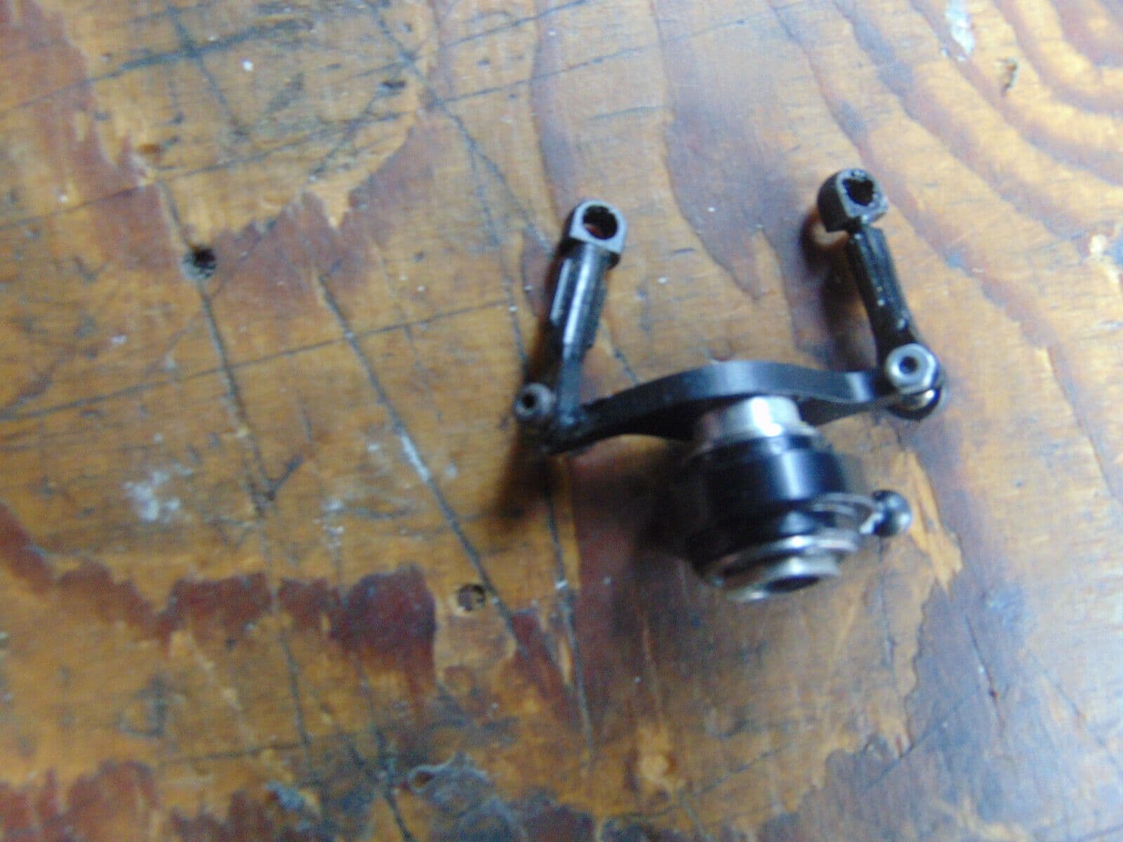 BERGEN INTREPID 60 TAIL ROTOR PITCH CONTROL YOKE & SLIDER – RCHeliTrader