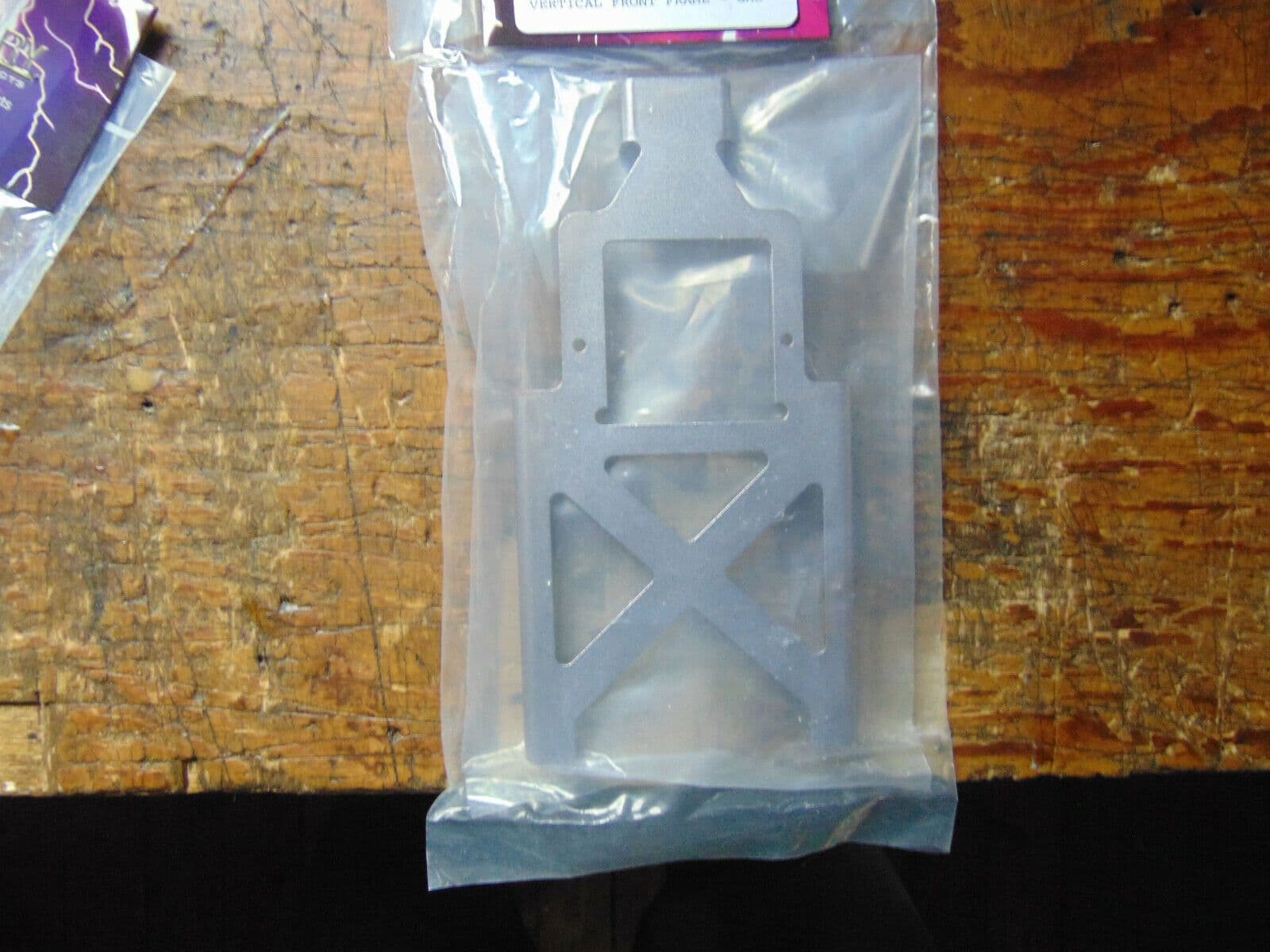 CENTURY PREDATOR GASSER VERTICAL FRONT FRAME HW6112B BNIB – RCHeliTrader