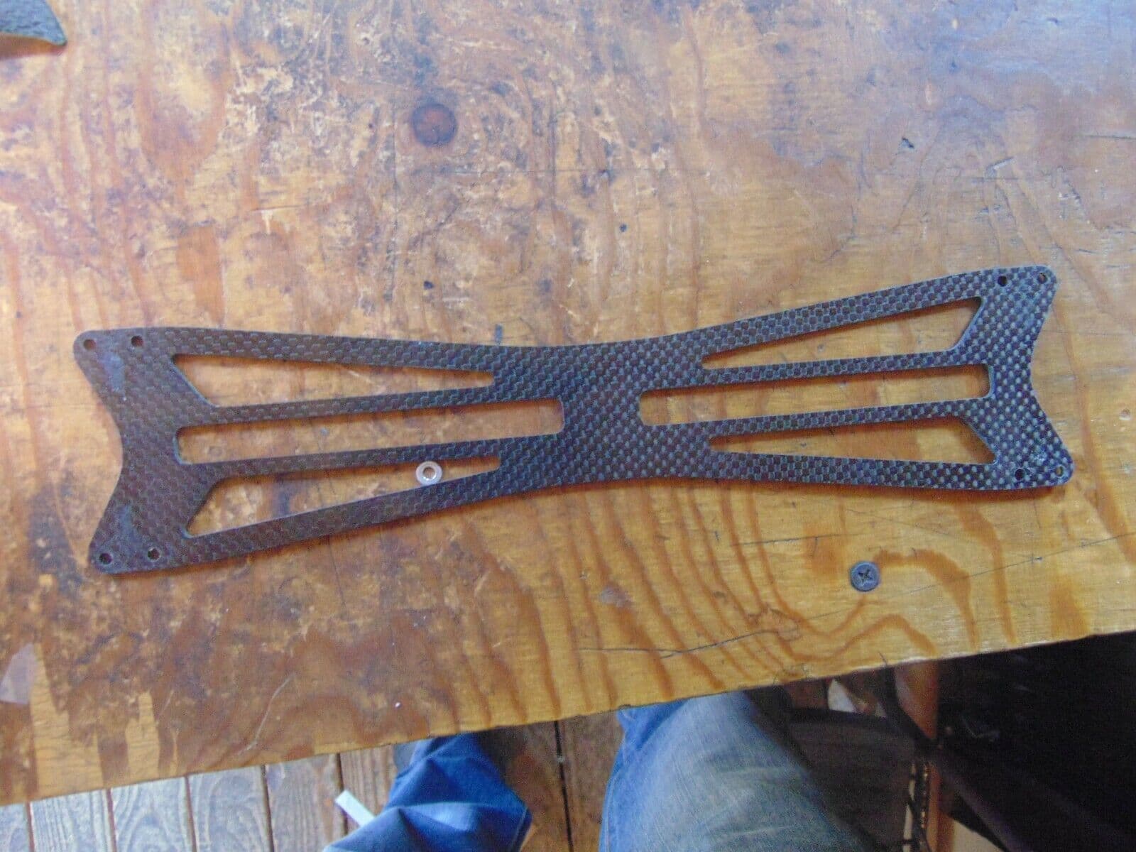 COMPASS 7HV CARBON FIBRE LOWER FRAME SECTION – RCHeliTrader