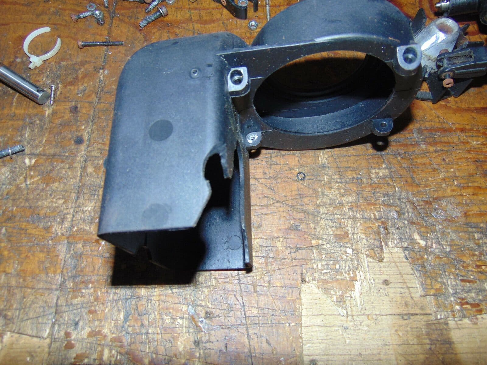 HEIM UNI ENGINE COOLING DUCT – RCHeliTrader
