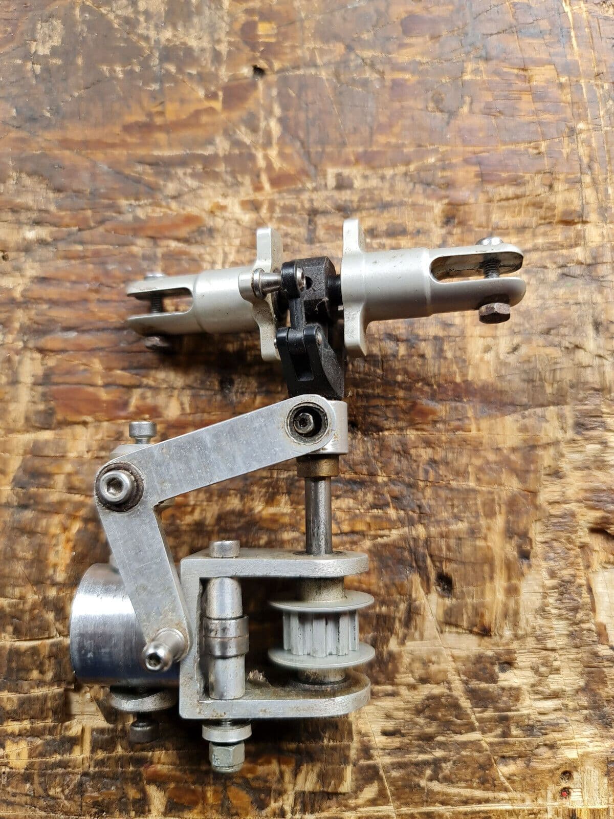 HENSELEIT 3DMP-E TAIL ROTOR GEARBOX ASSEMBLY – RCHeliTrader