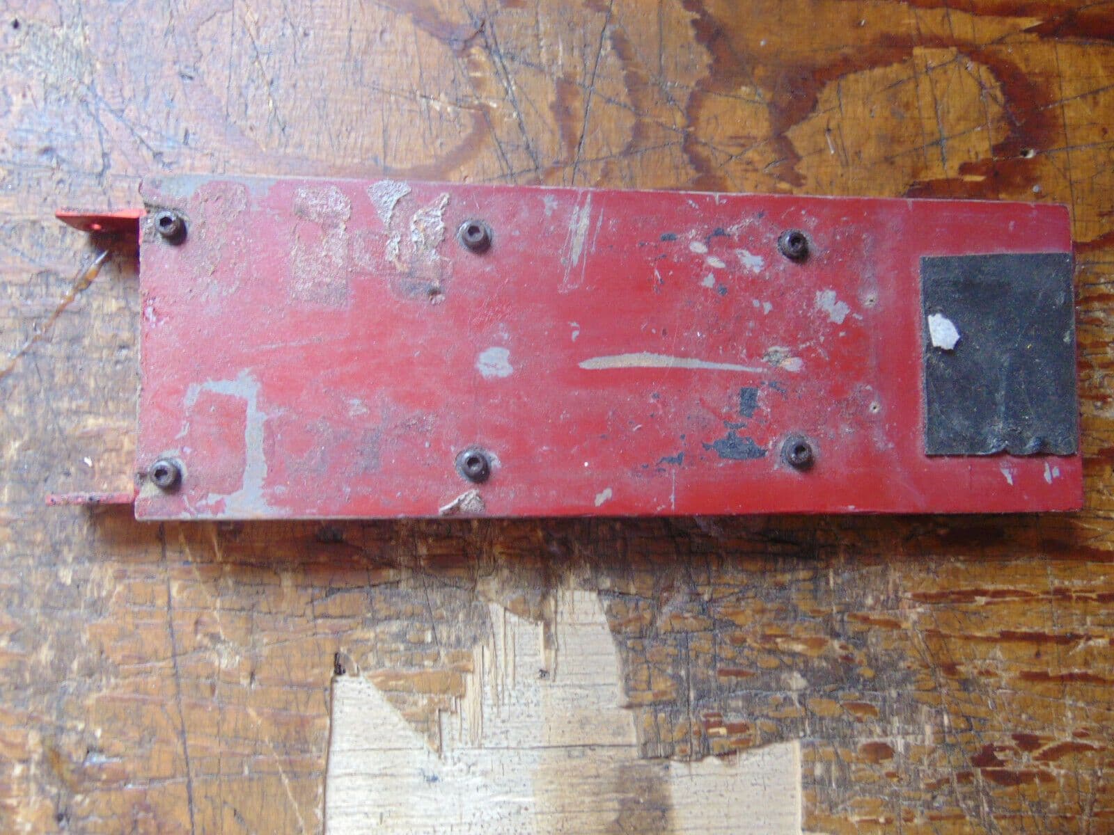 HIROBO FALCON RADIO / BATTERY TRAY – RCHeliTrader