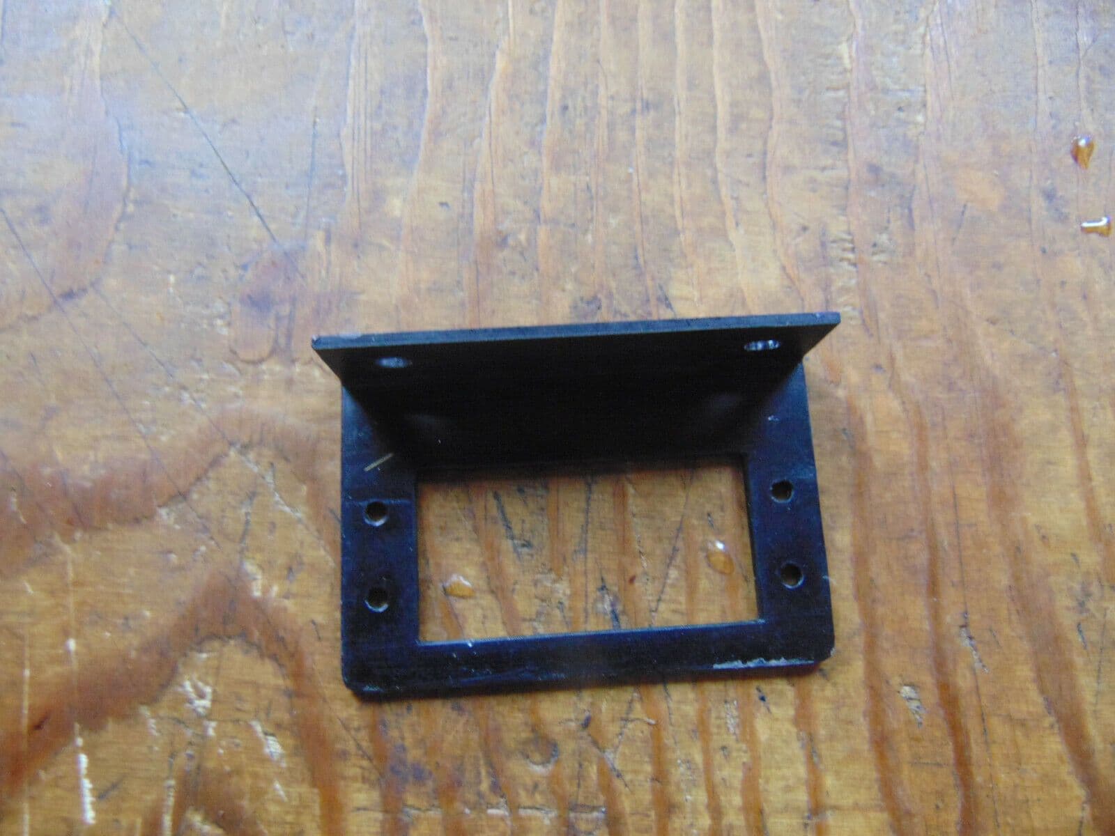 HIROBO FALCON REAR TAIL SERVO MOUNTING BRACKET – RCHeliTrader