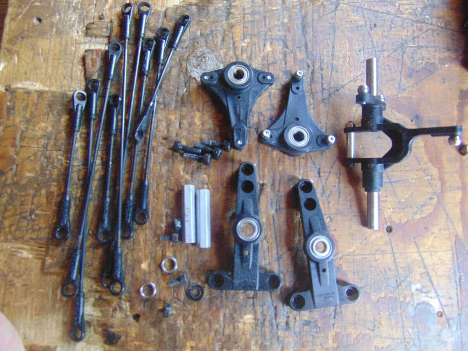 HIROBO SDX 50 ELEVATOR & AILERON CONTROL ASSEMBLIES FOR CCPM C/W SERVO ...