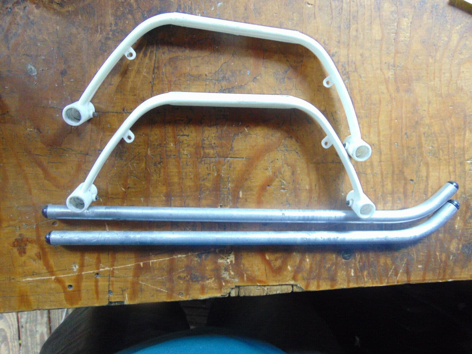 HIROBO SHUTTLE LANDING STRUTS & SKIDS – RCHeliTrader