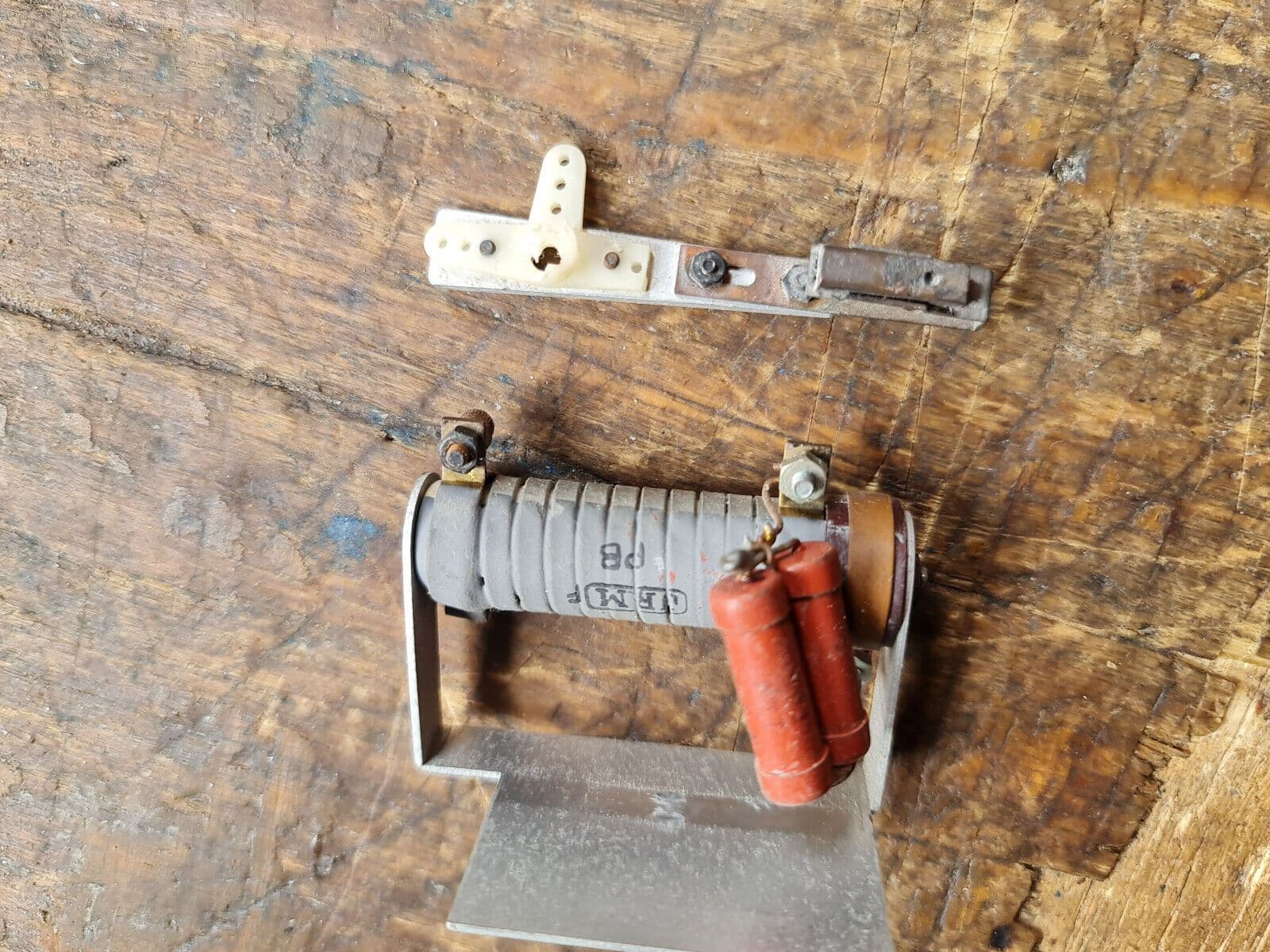 ISHIMASA SKY LARK MECHANICAL SPEED CONTROLLER & THROTTLE SERVO MOUNTIN ...