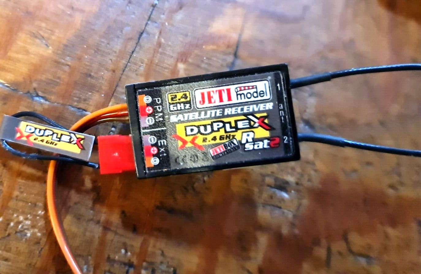 JETI DUPLEX 2.4 GHz RSAT SATELLITE RECEIVER – RCHeliTrader