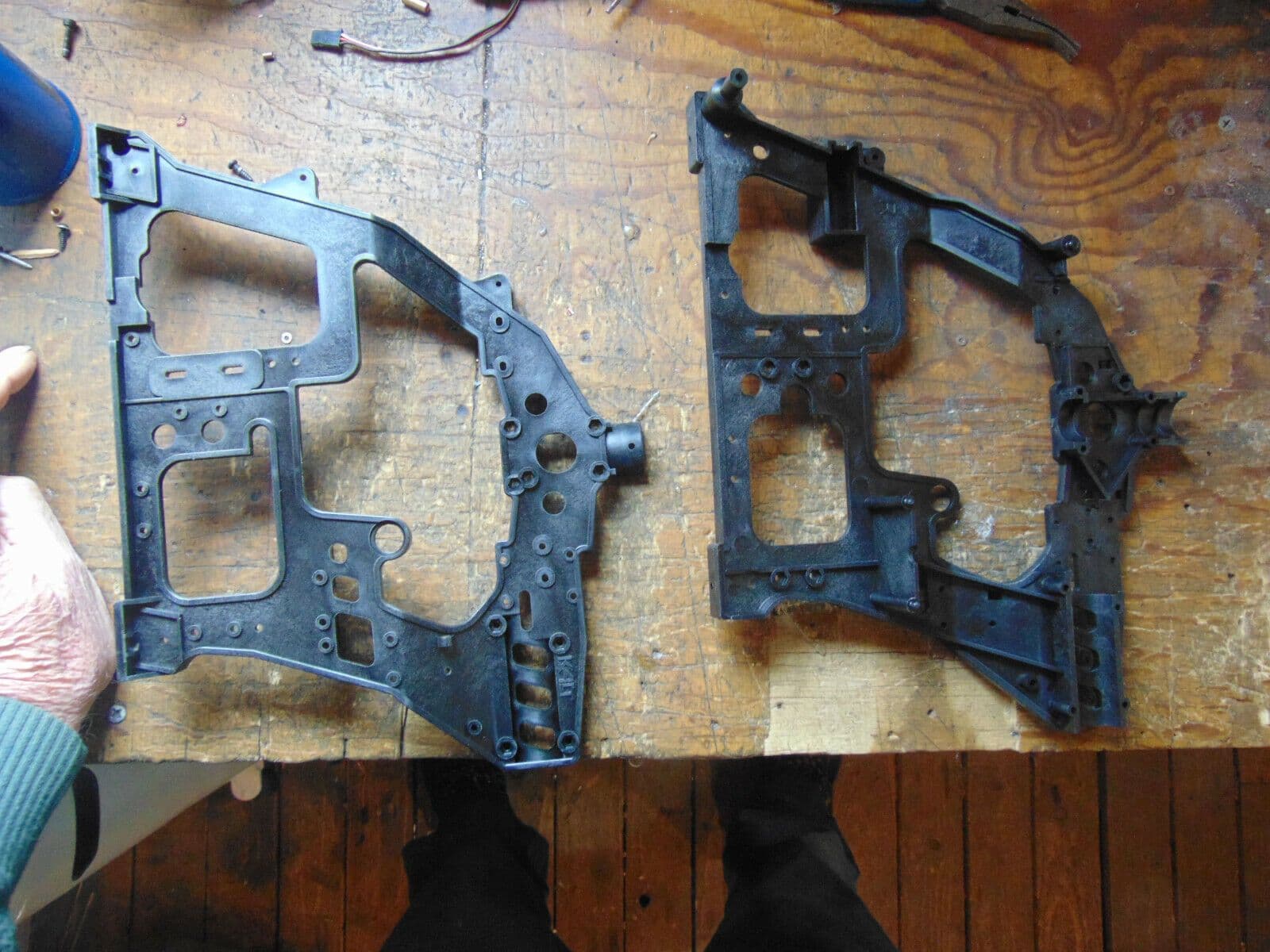 KALT BARON 30 MAIN FRAME SIDES TAKEN FROM KIT UNUSED – RCHeliTrader