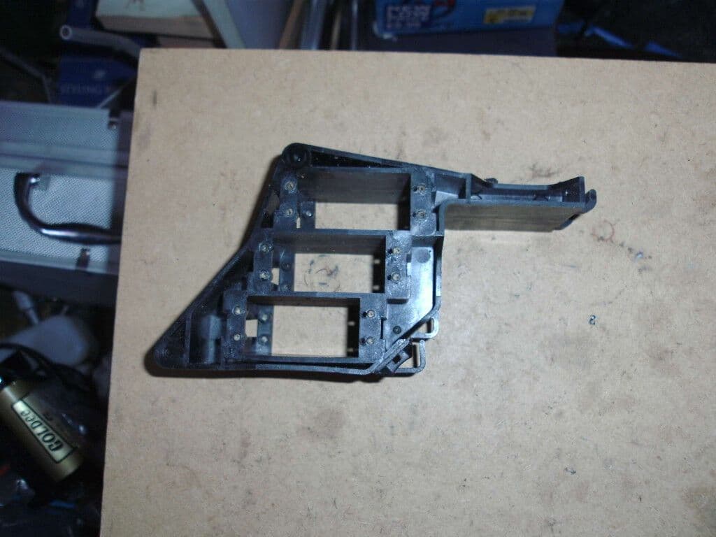 KALT BARON 30 SERVO MOUNTING TRAY – RCHeliTrader