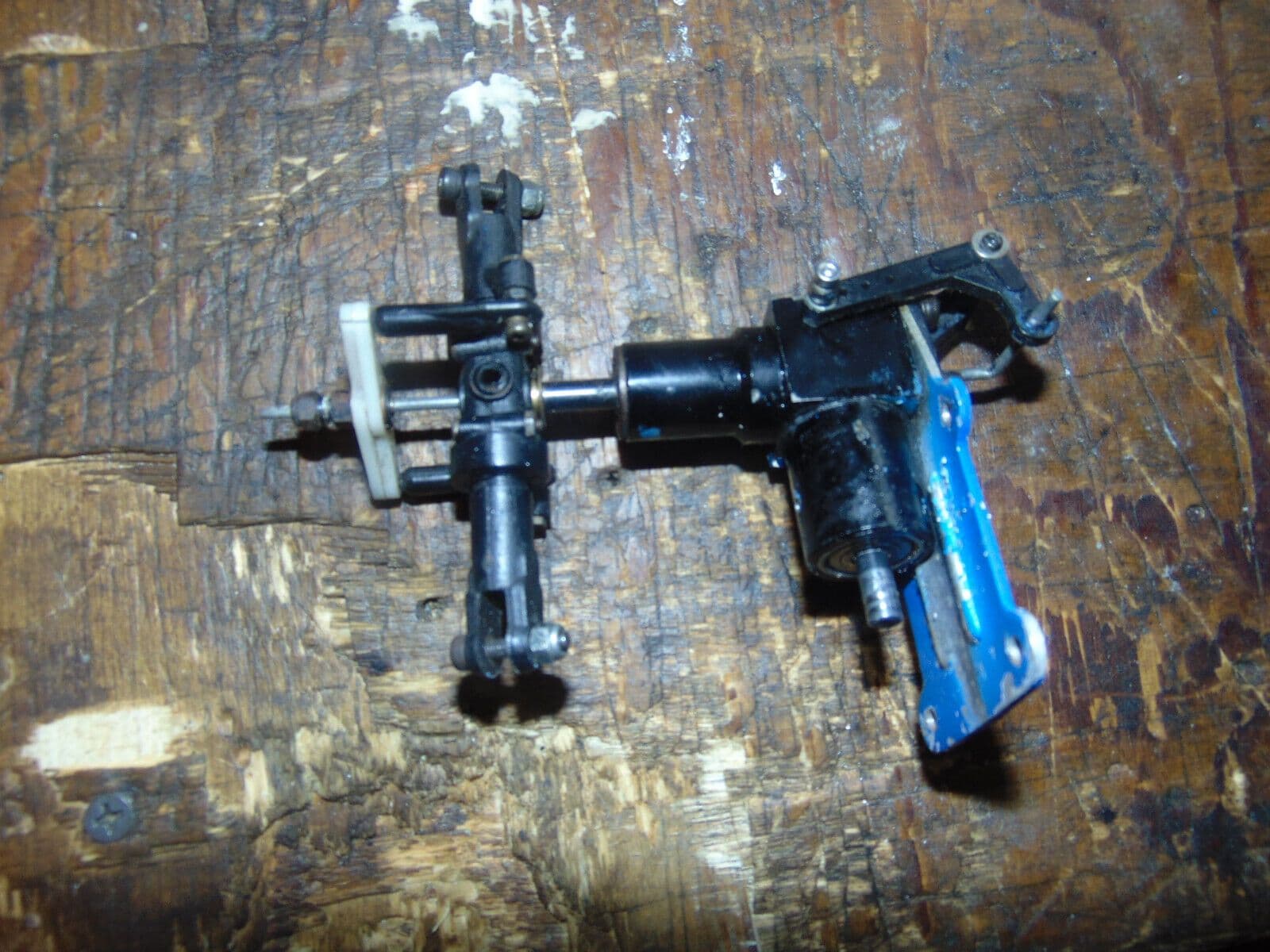 KALT BARON ALPHA GASSER TAIL ROTOR GEARBOX ASSEMBLY – RCHeliTrader