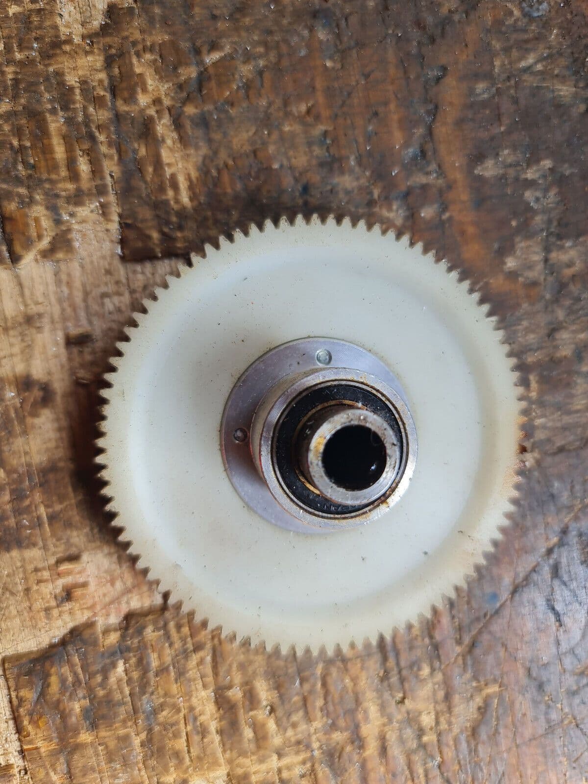 KALT BARON GASSER MAIN ROTOR SHAFT DRIVE GEAR C/W ONE-WAY BEARING ...