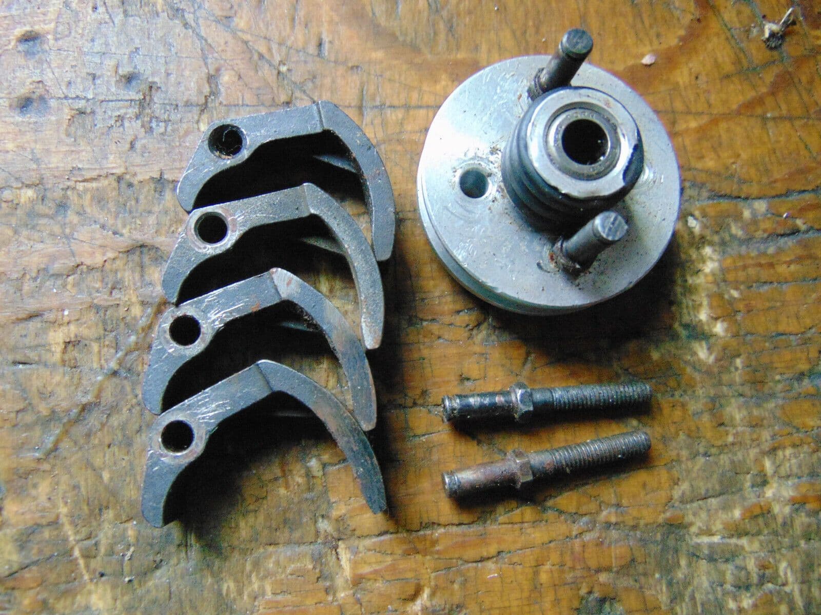 KALT BARON GASSER METAL CLUTCH SHOES & MOUNTING HUB 4 SHOE VERSION ...