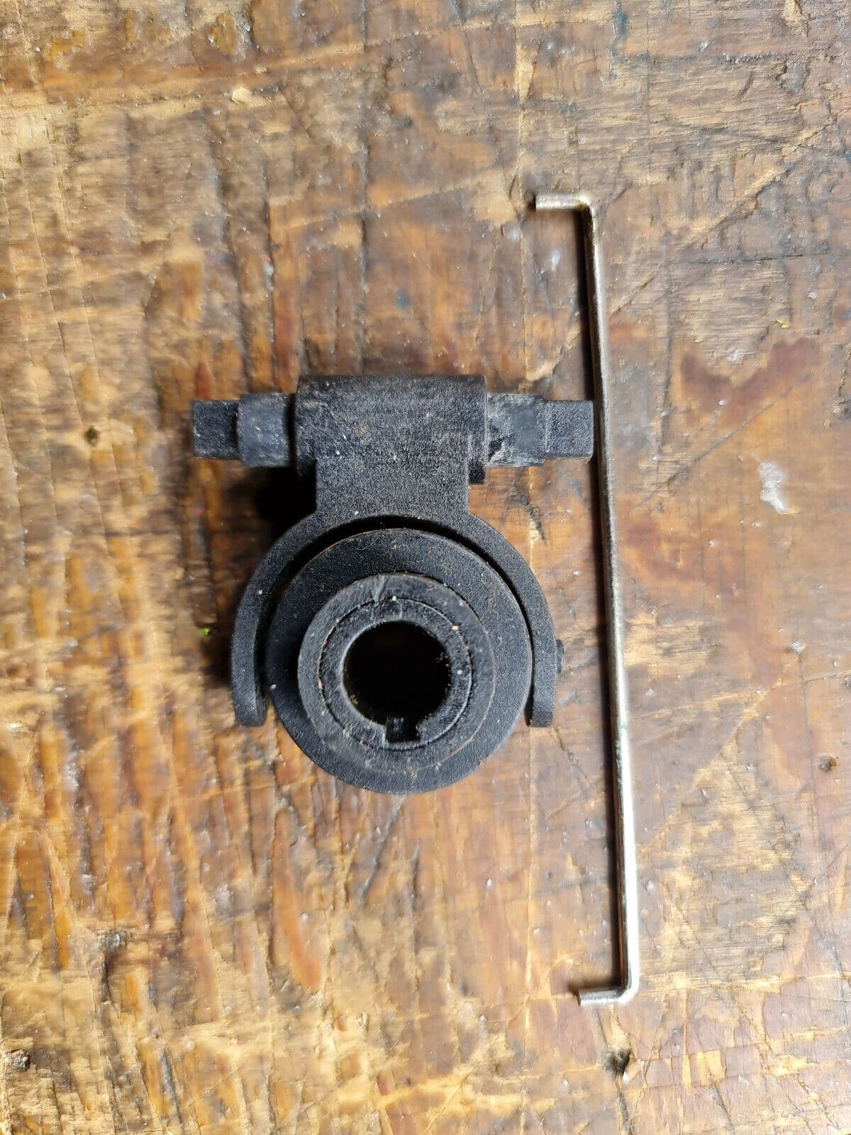 KALT CYCLONE PITCH CONTROL ARM & CONTROL ROD – RCHeliTrader