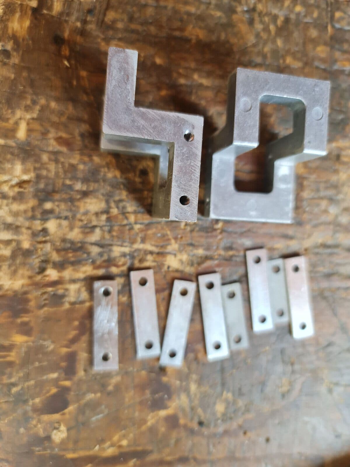 KAVAN ALOUETTE ENGINE MOUNTINGS & SHIMS – RCHeliTrader