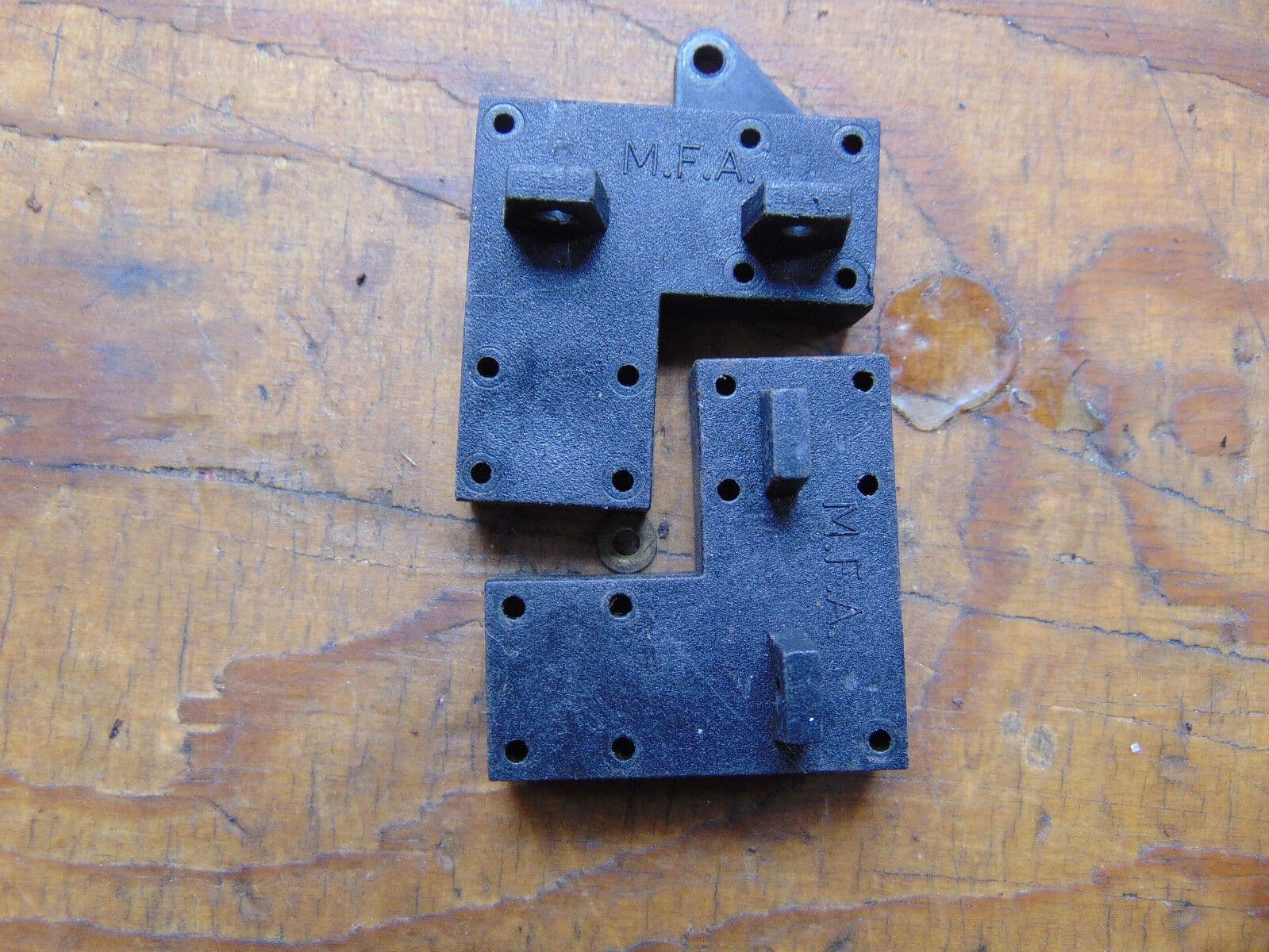 MFA SPORT 500 TAIL ROTOR GEARBOX CASES (PAIR) – RCHeliTrader