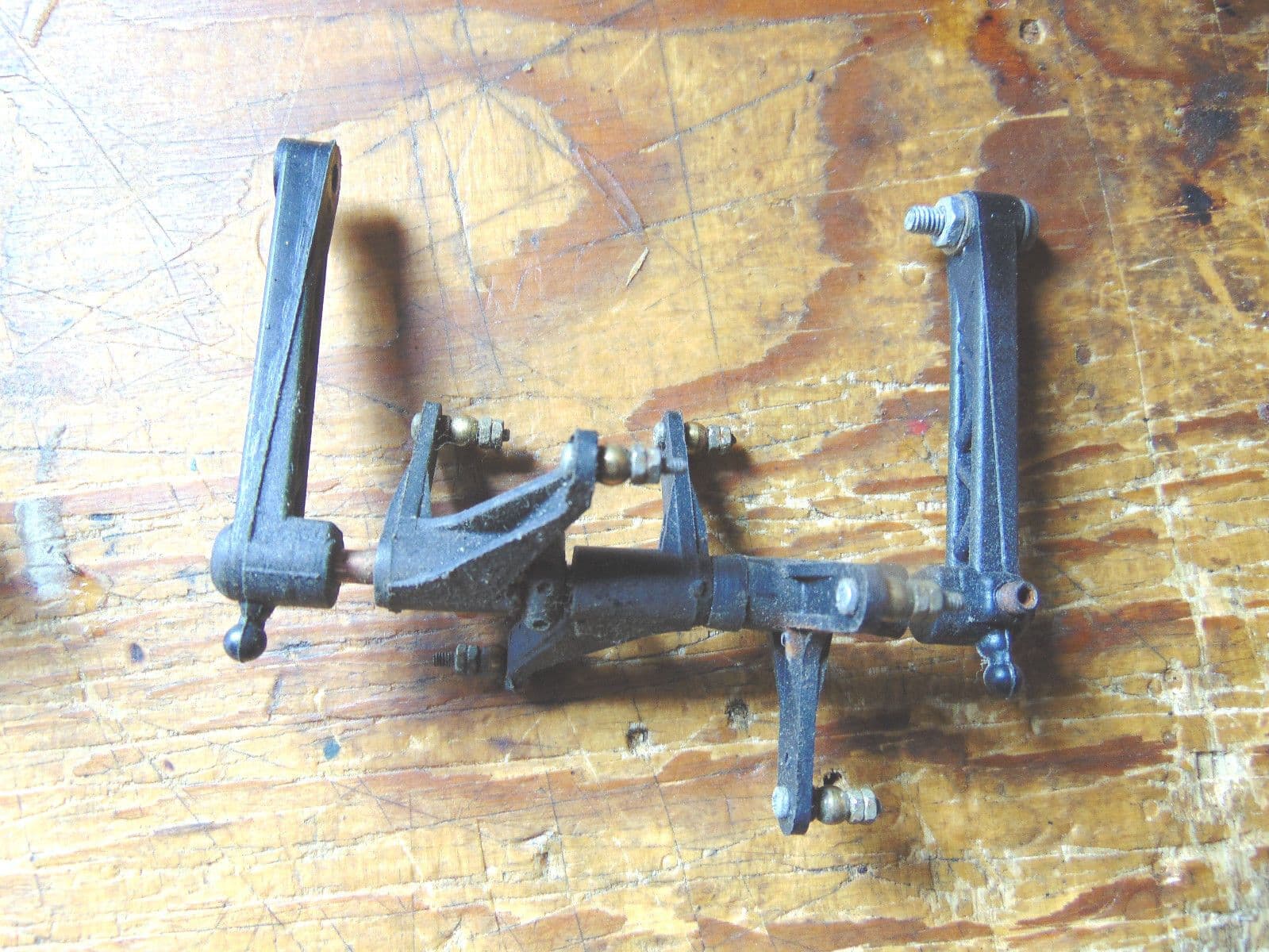 MORLEY BELL 47G ELEVATOR, AILERON & PITCH CONTROL ARMS – RCHeliTrader