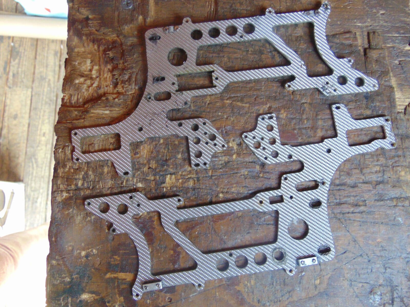 NITRO KESTREL SE LOWER MAIN FRAME SIDES – RCHeliTrader