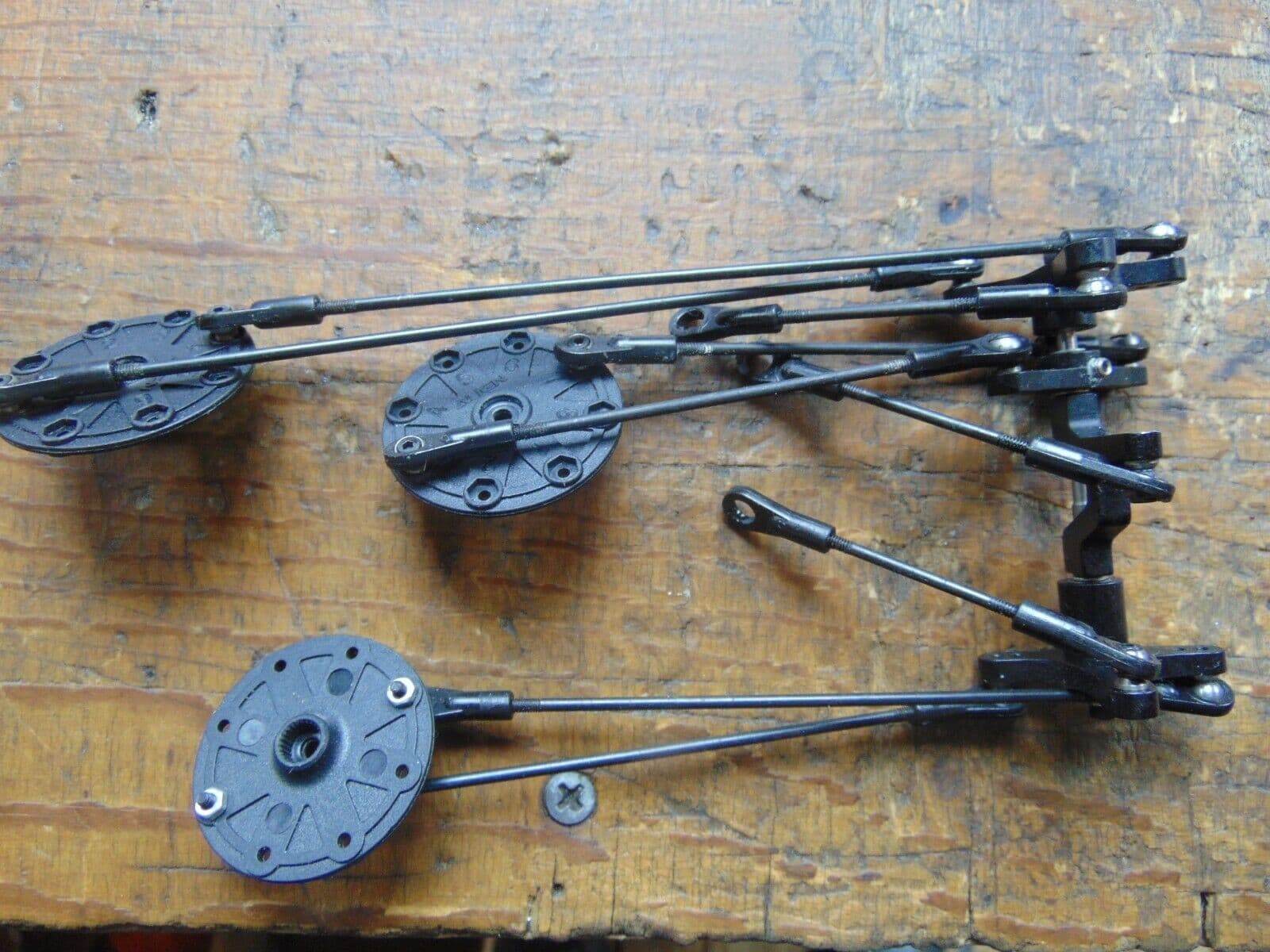 OUTRAGE VELOCITY 50 ELEVATOR & AILERON CONTROL ASSEMBLY C/W SERVO LINK ...