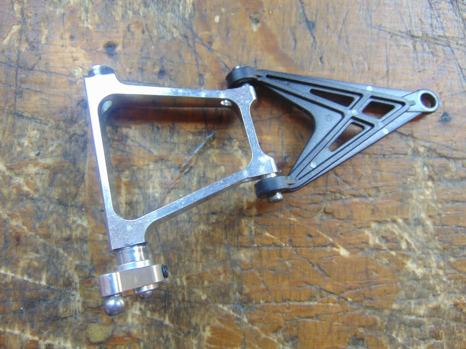 RAPTOR E700 ALLOY ELEVATOR CONTROL ARM – RCHeliTrader