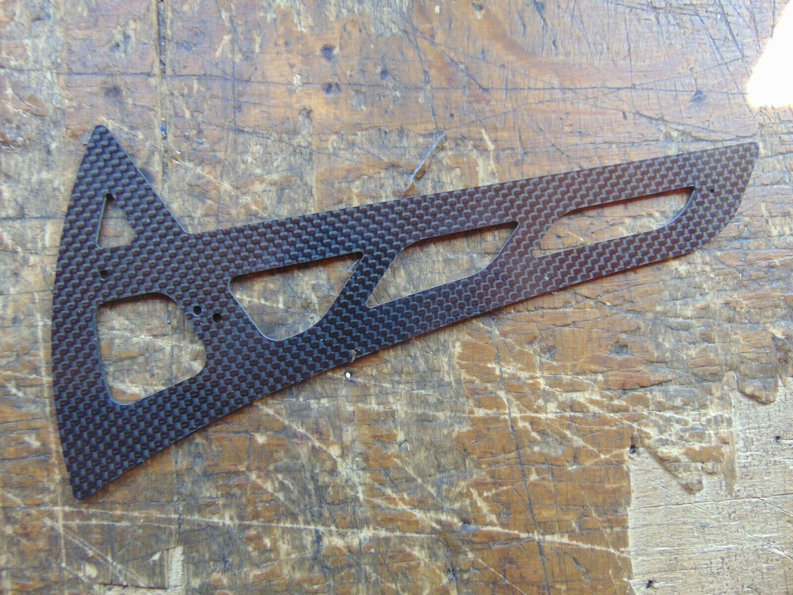 RAPTOR E700 CARBON FIBRE TAIL FIN – RCHeliTrader