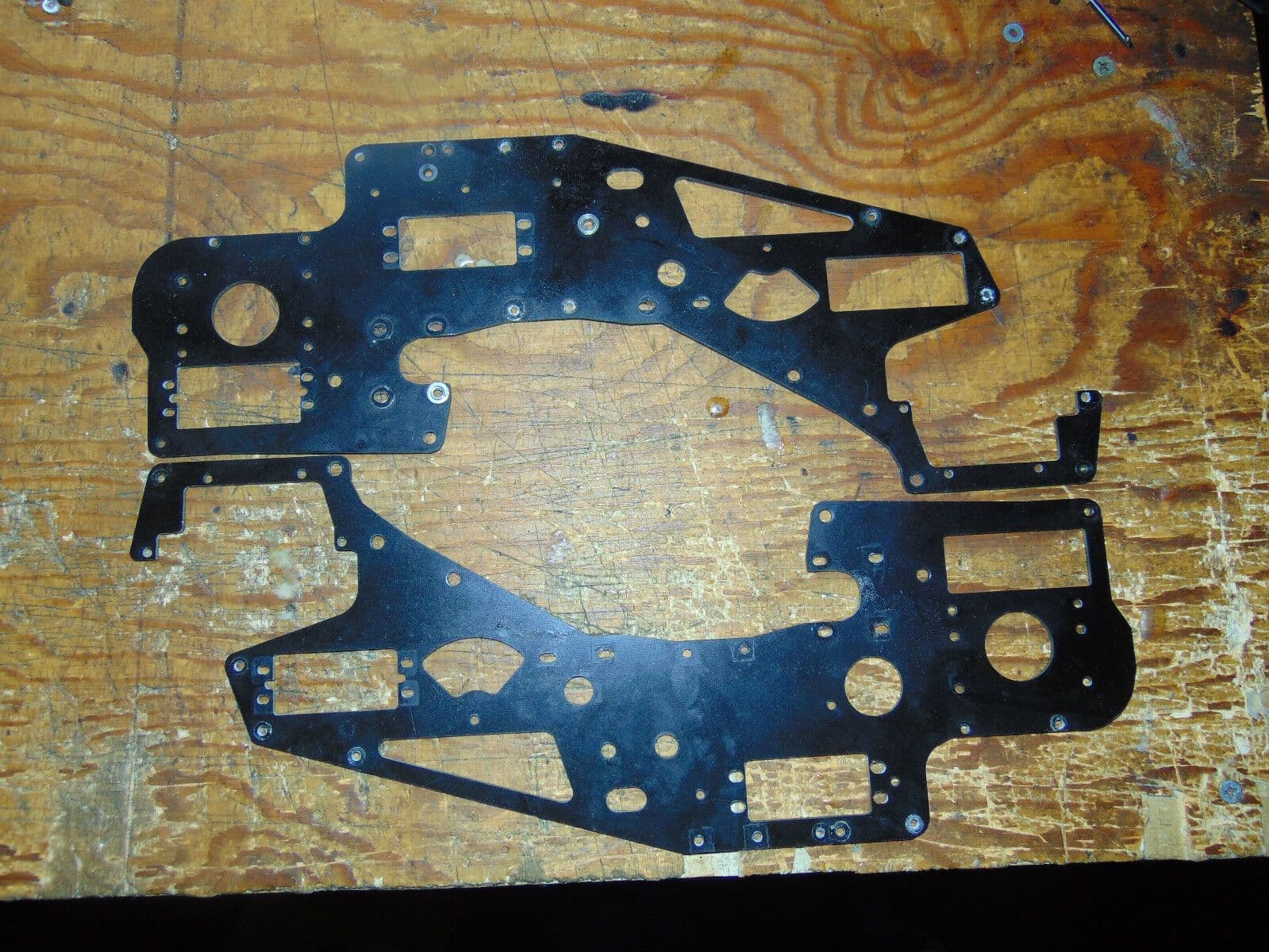 RJX HURRICANE 50 UPPER MAIN FRAME SECTIONS – RCHeliTrader