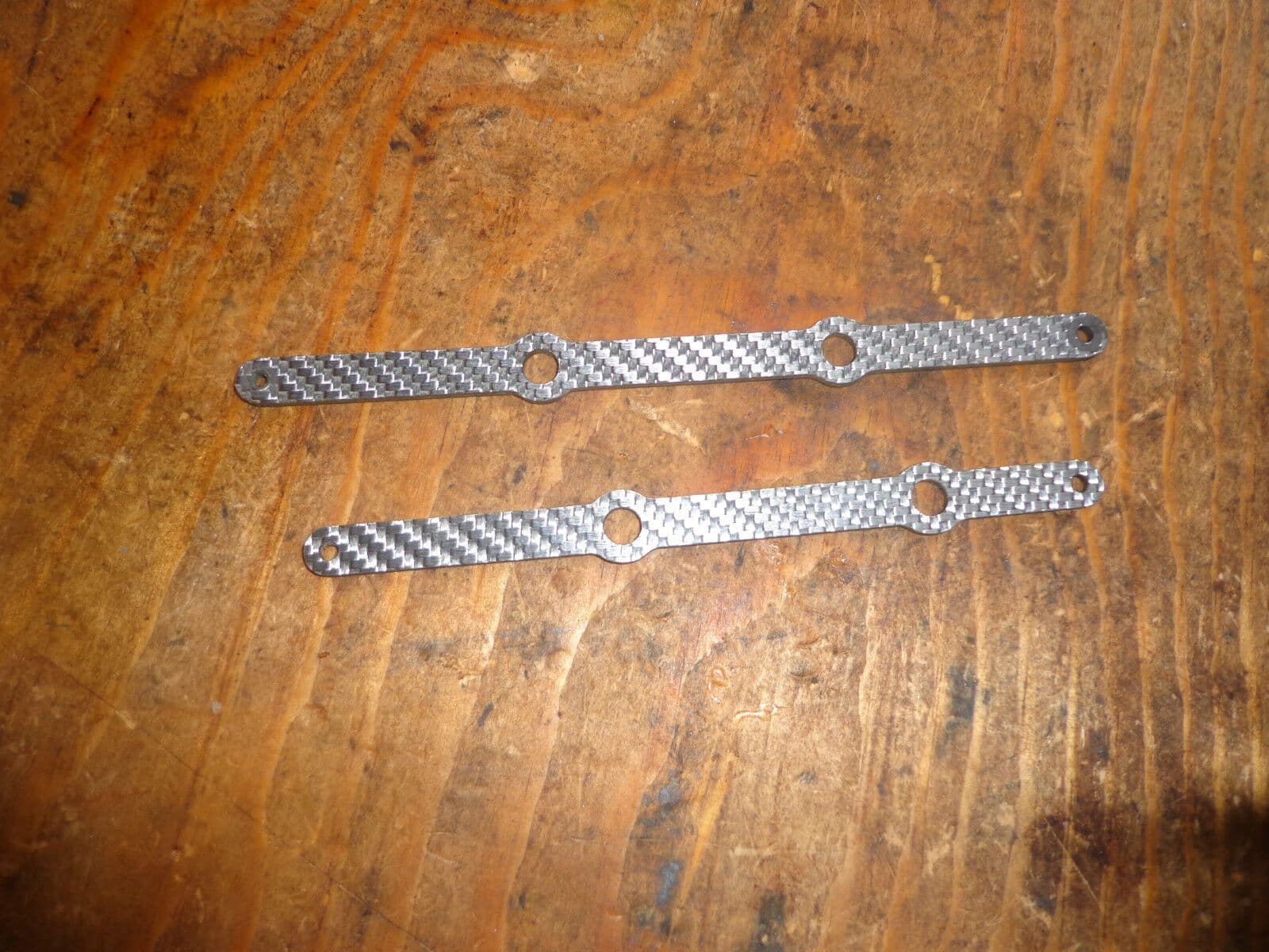 RJX XTREME 50 FUEL TANK RETAINERS – RCHeliTrader