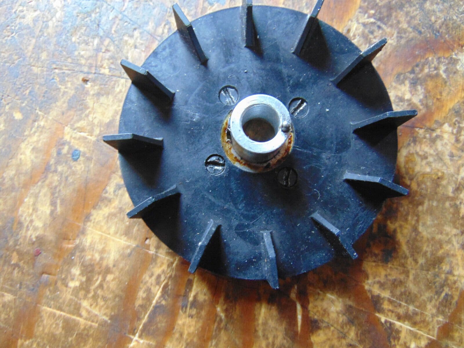 ROBBE MILLENIUM ENGINE COOLING FAN & CLUTCH MOUNTING HUB – RCHeliTrader