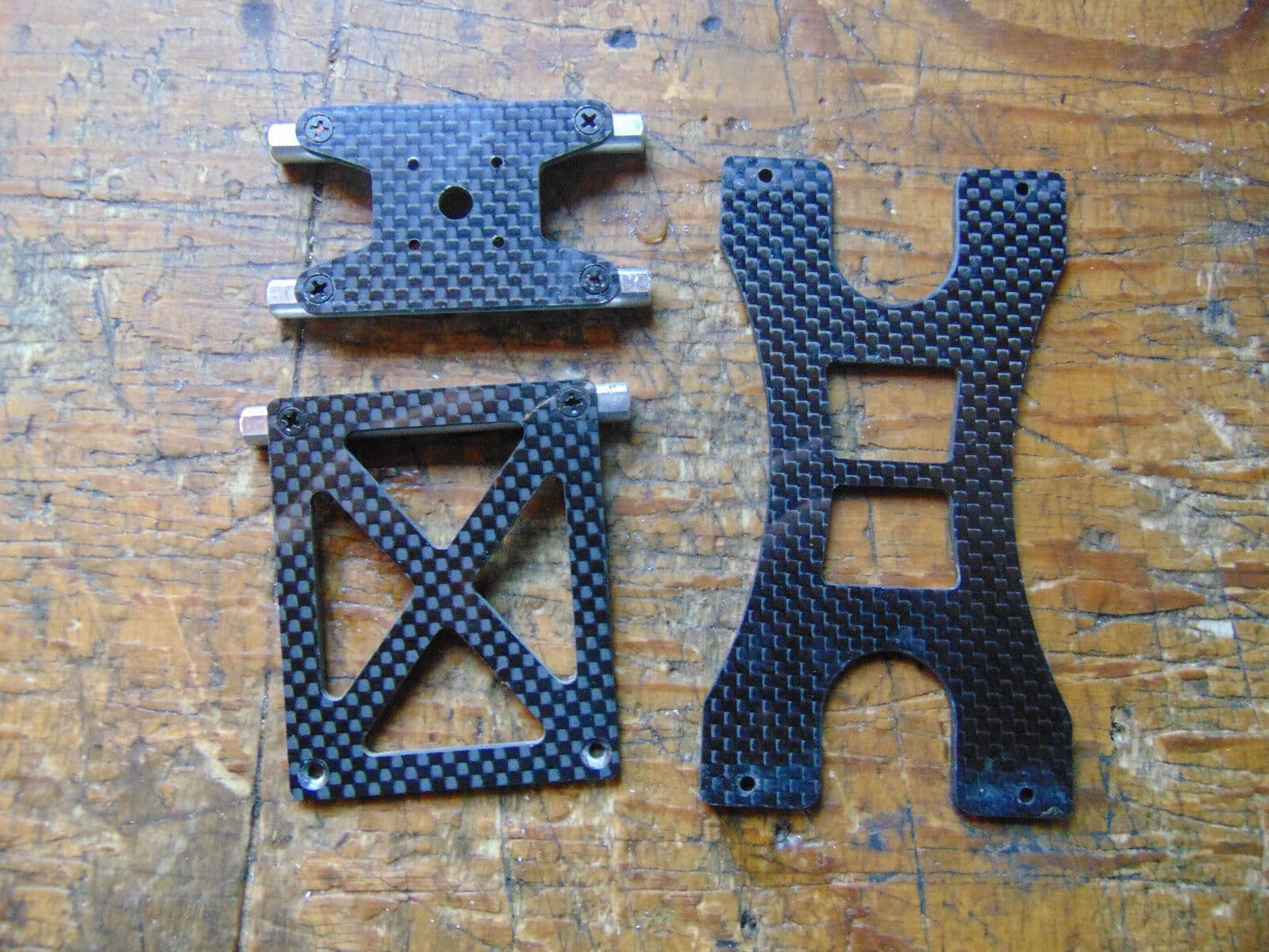 SYNERGY E7 CARBON FIBRE FRAME SECTIONS – RCHeliTrader