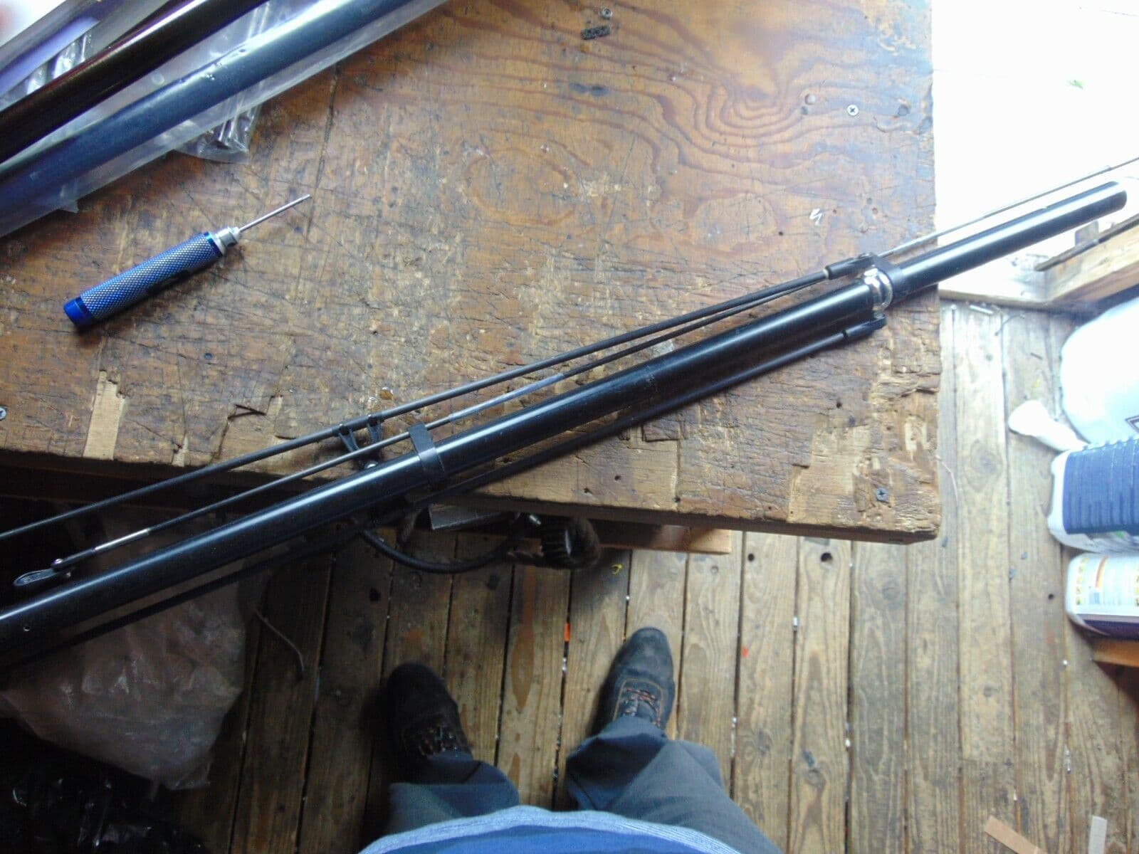 SYNERGY E7 TAIL BOOM ASSEMBLY C/W PITCH ROD & SUPPORTS ETC – RCHeliTrader