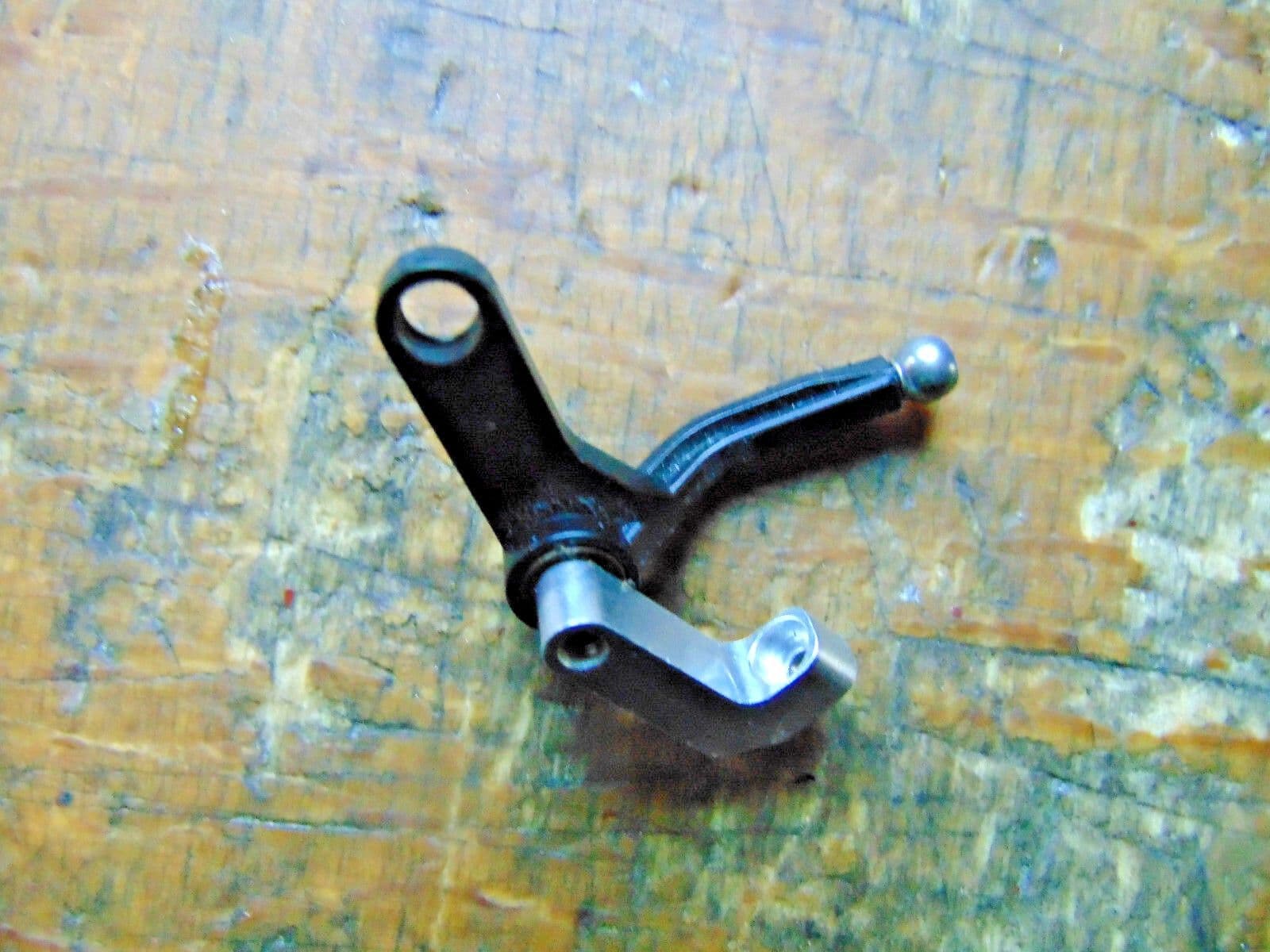 TITAN X50 TAIL ROTOR PITCH CONTROL ARM & MOUNTING BRACKET – RCHeliTrader