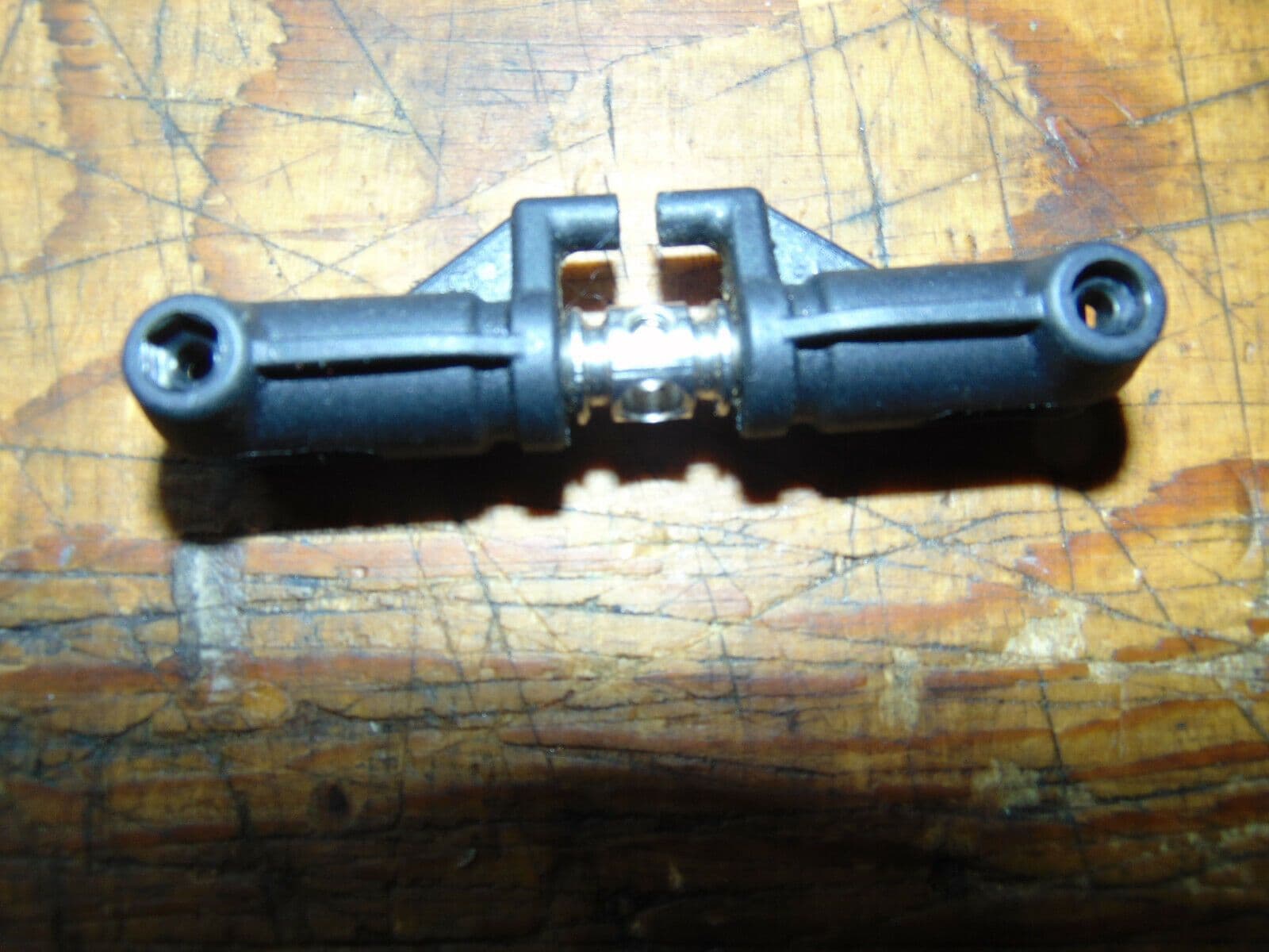 TREX 700 TAIL ROTOR SPINDLE & PLASTIC BLADE GRIPS – RCHeliTrader