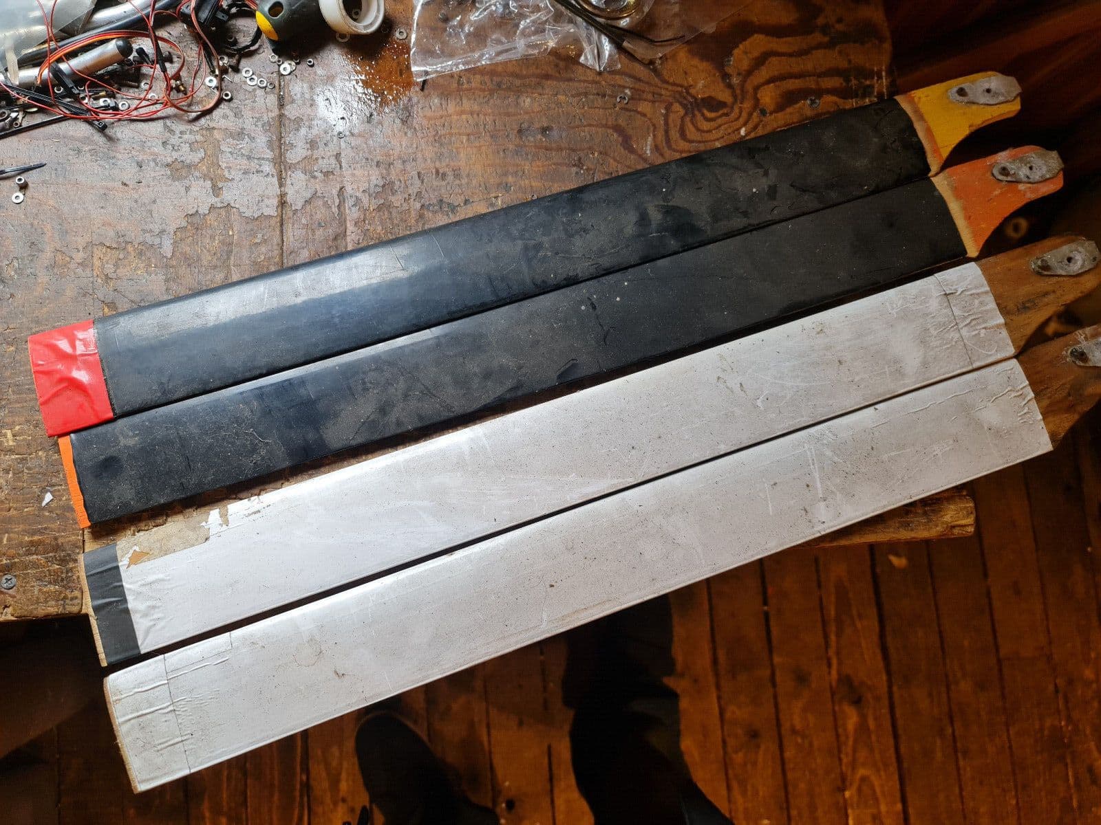 TWO PAIRS OF 630mm WOODEN MAIN ROTOR BLADES WITH BLADE GRIPS FROM BARO ...