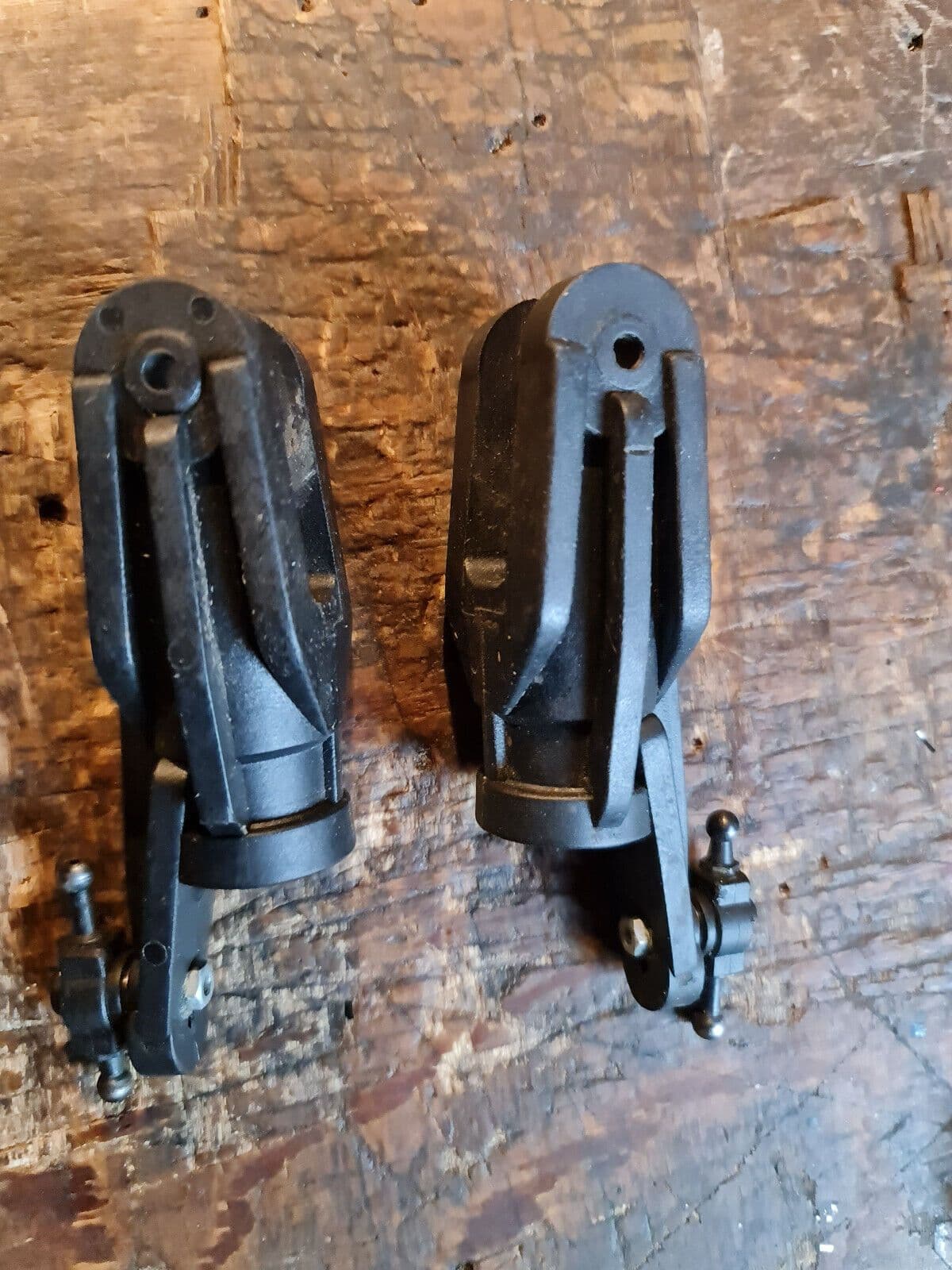 X-CELL 60 PRO 2 PLASTIC MAIN BLADE GRIPS & MIXER ARMS – RCHeliTrader